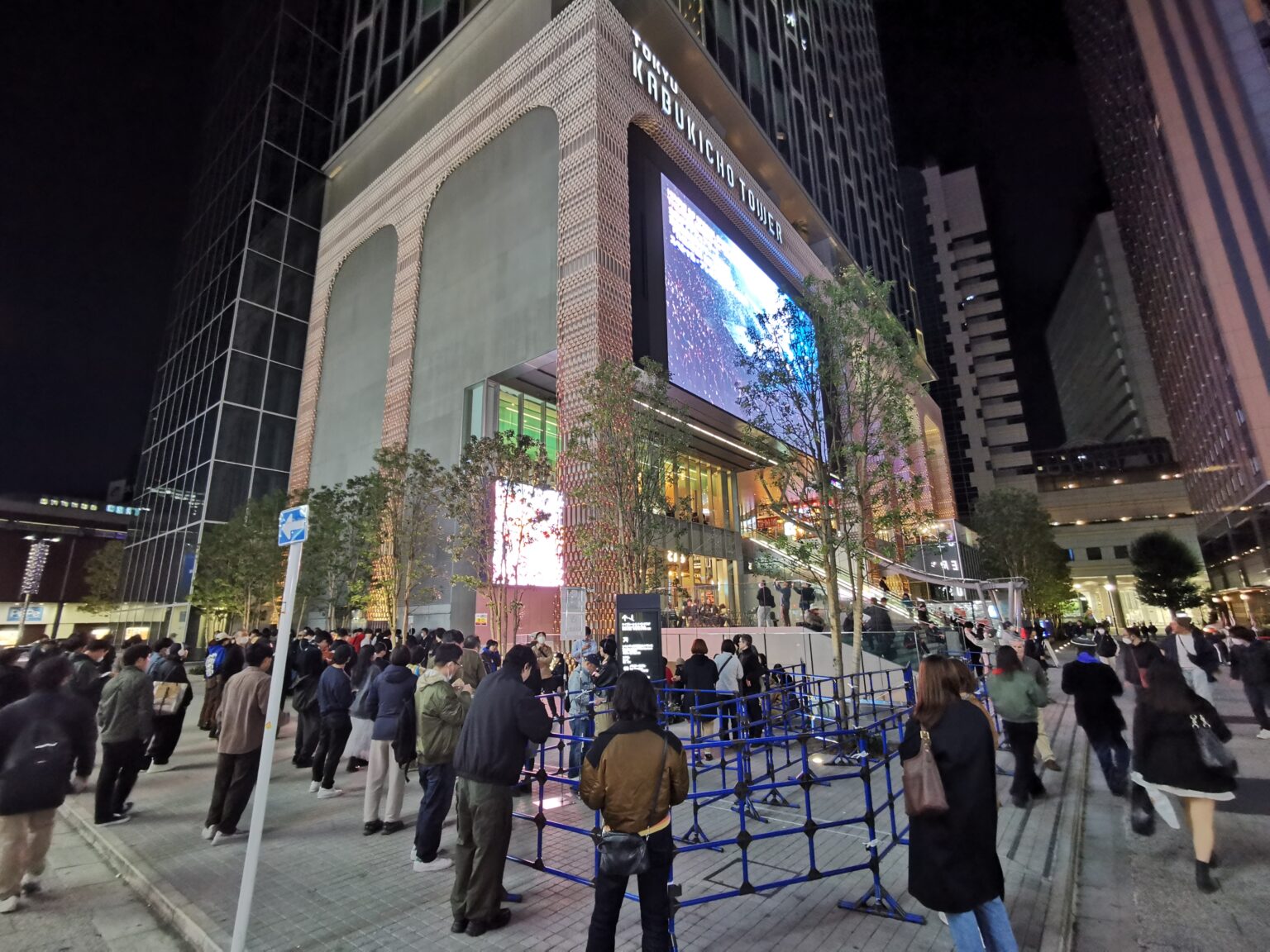 ZEPP Shinjuku(ZERO TOKYO) 各駅からの行き方・ステージの見え方 - tm-808