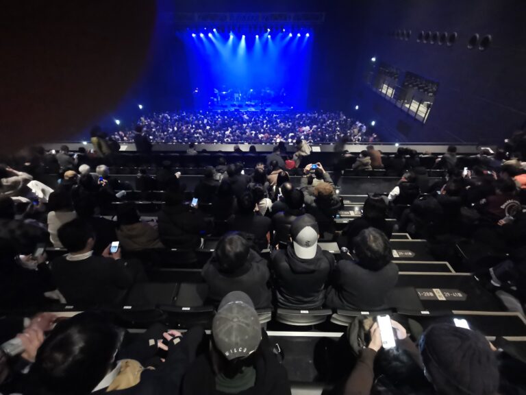 ZEPP HANEDA 駅からの行き方・ステージの見え方 - tm-808