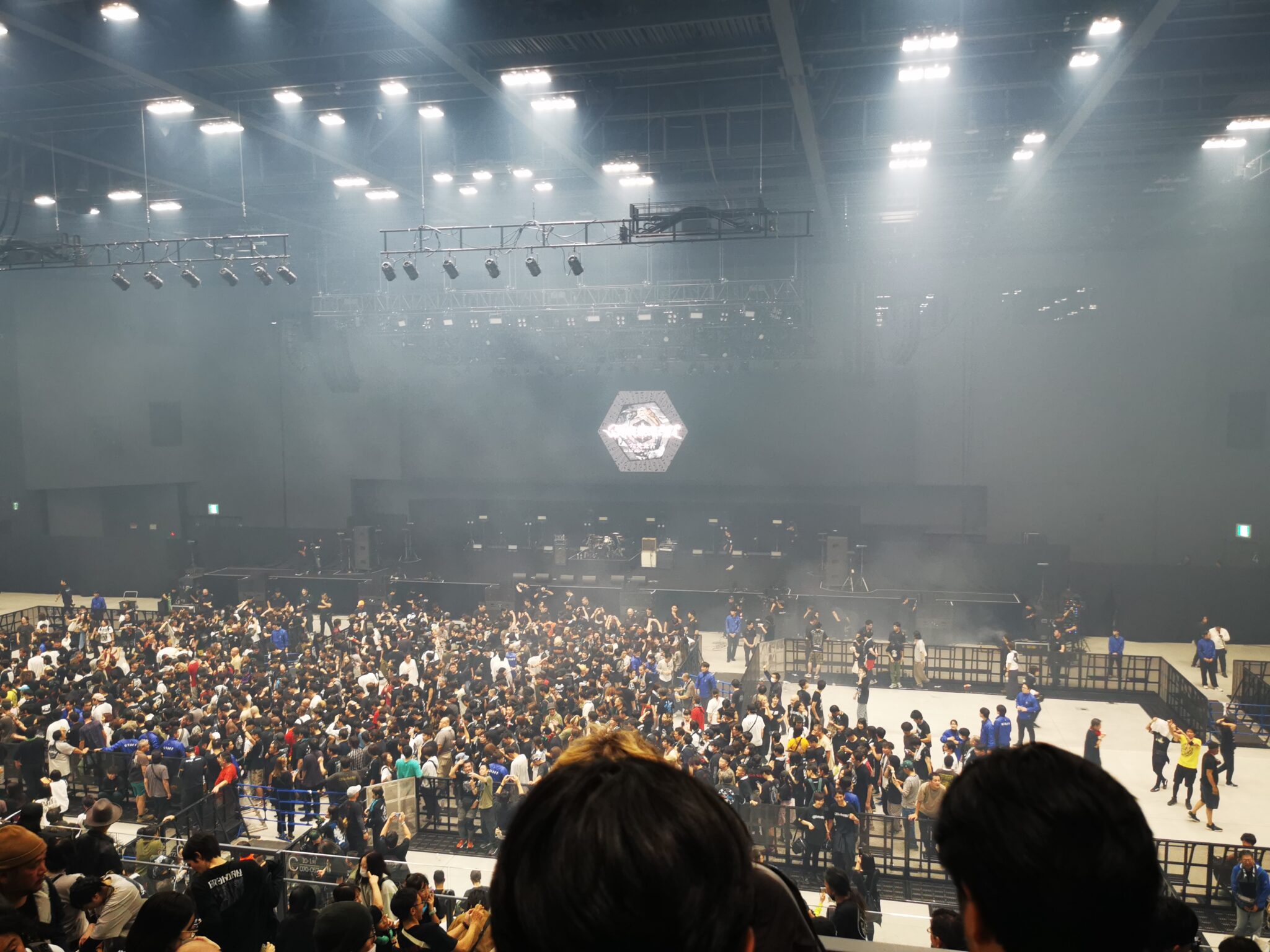 横浜BUNTAI 駅からの行き方・ステージの見え方 - tm-808